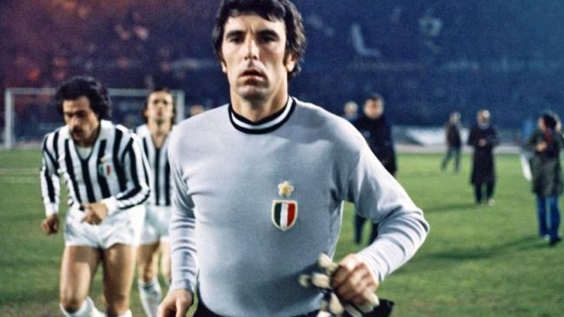Sự Nghiệp Thủ Môn Dino Zoff - Thủ Môn Vĩ Đại Nhất Trước Buffon
